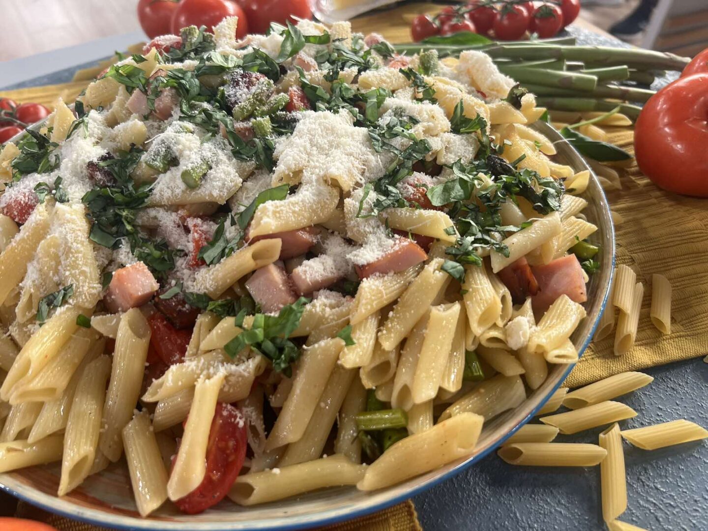 Σουφλέ με κοκκινιστά ζυμαρικά και κοτόπουλο - Σταύρος Βαρθαλίτης