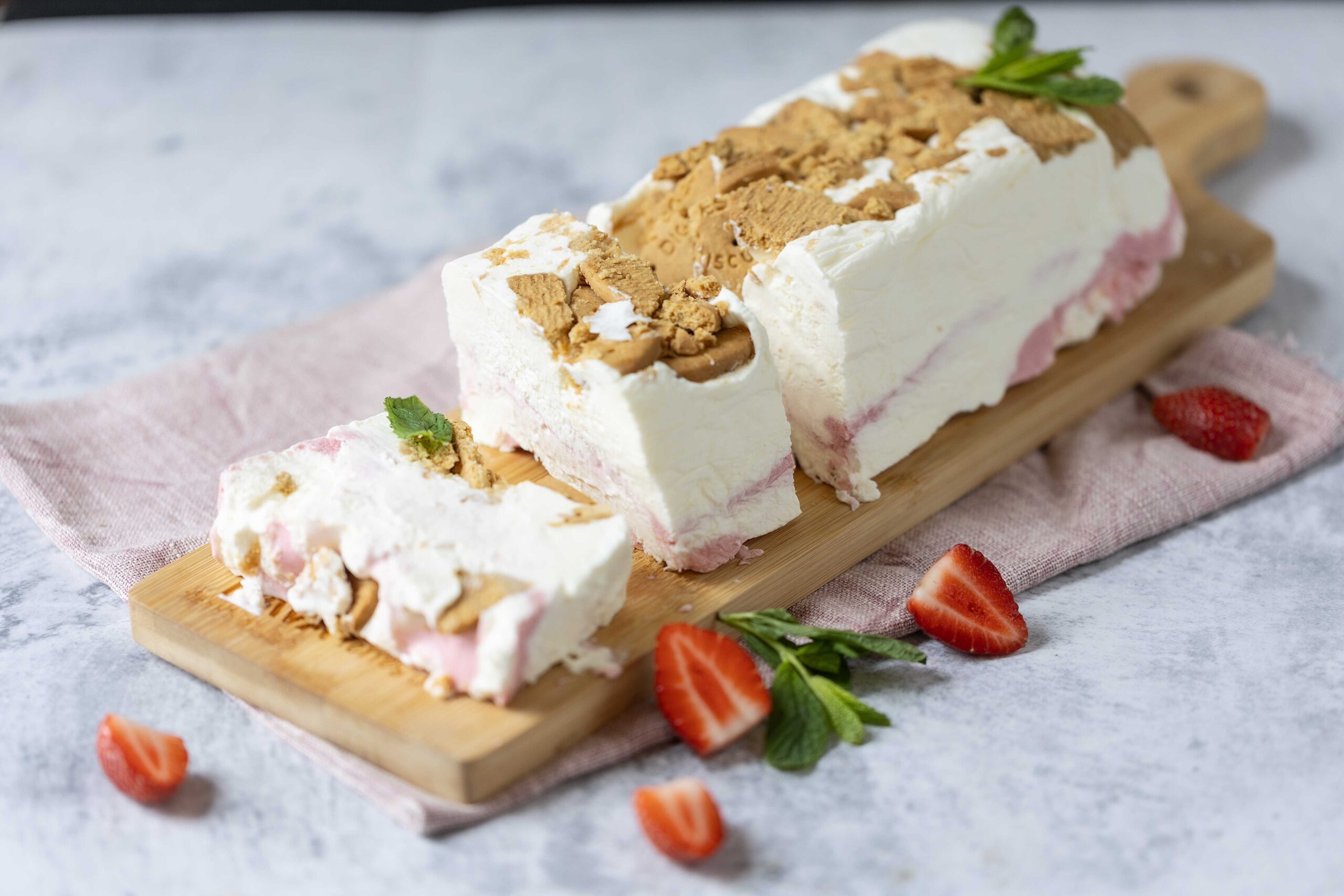 Παγωτό γιαούρτι με γεύση cheesecake - Σταύρος Βαρθαλίτης